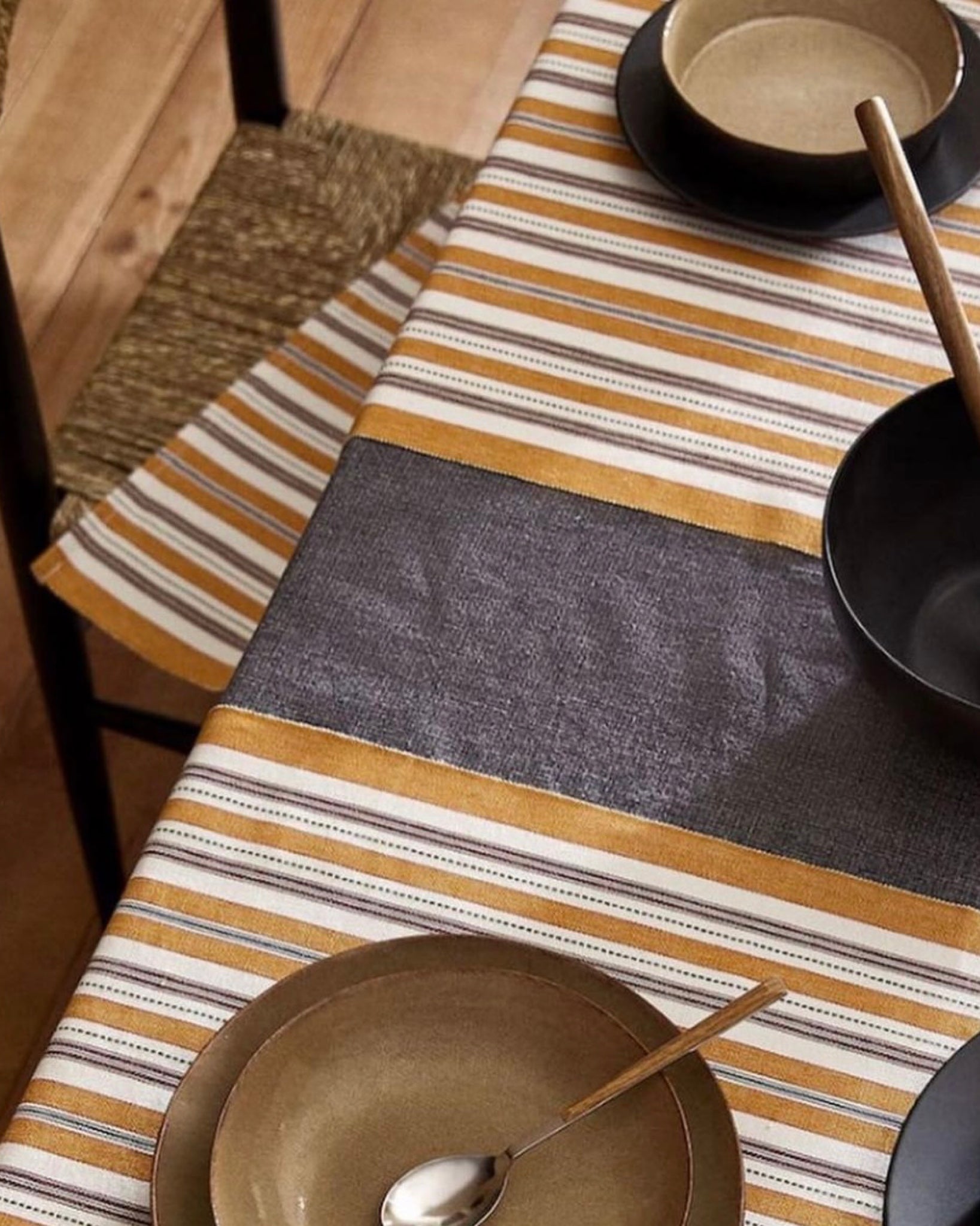 Striped Table Runner (50 cm x 160 cm) – HÉAS