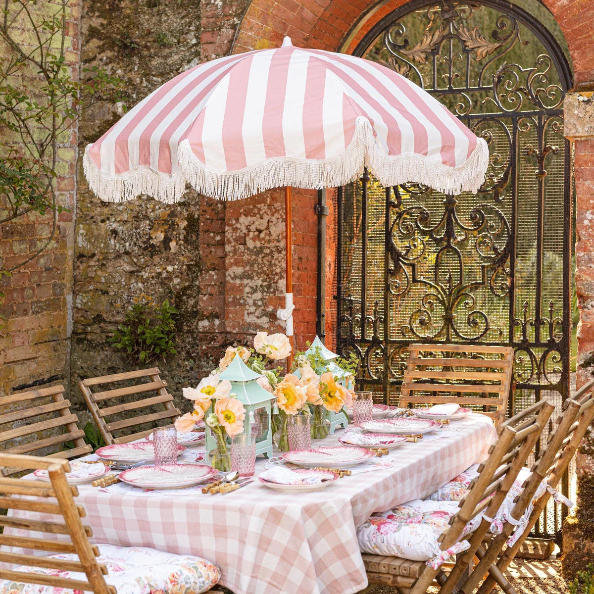 Mrs. Alice Pink Gingham Tableloth (Small) – HÉAS